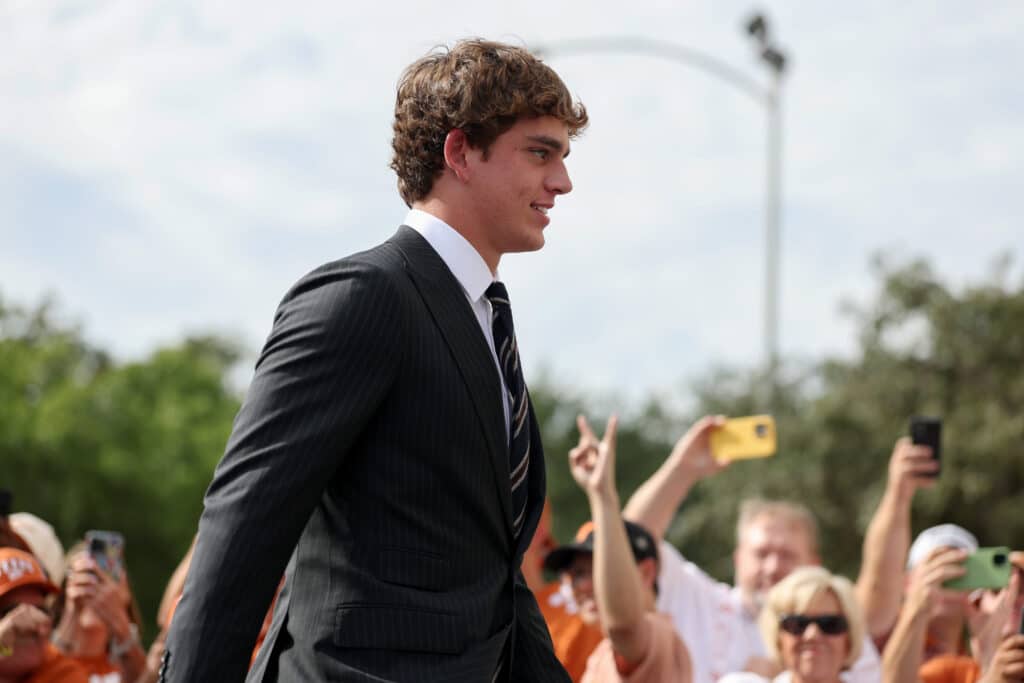 Texas QB Arch Manning Shares Mom’s Reaction To ‘stare Down’
