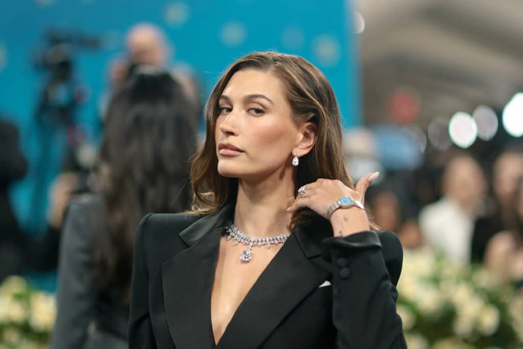 Hailey Bieber Opens Up About Mom Life And Having Full-Time Help | Mod ...