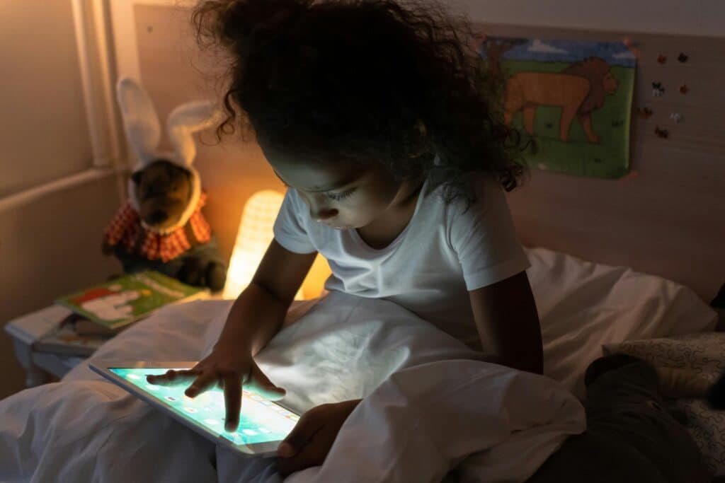 Social Media Screen Time Harms Kids More Than TV, Study Finds